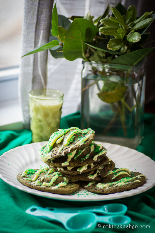 Mint-Cocoa ‘UFO’ Cookies for St. Patrick’s Day – Beautiful Food