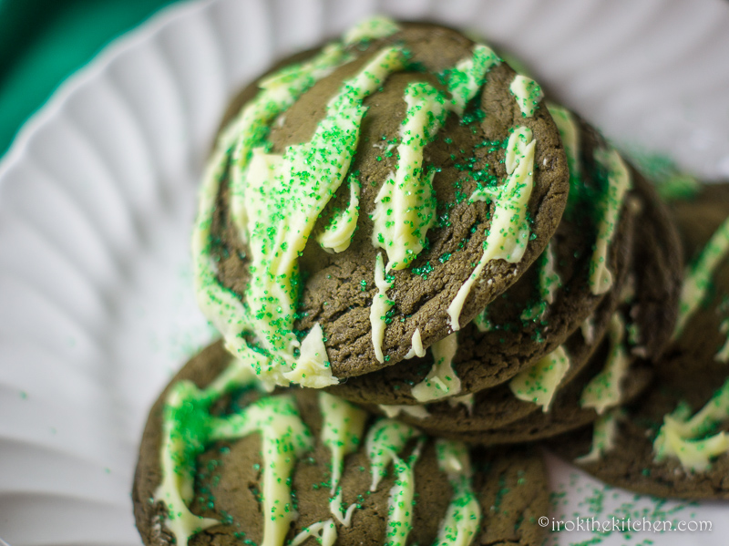 Mint-Cocoa ‘UFO’ Cookies for St. Patrick’s Day – Beautiful Food